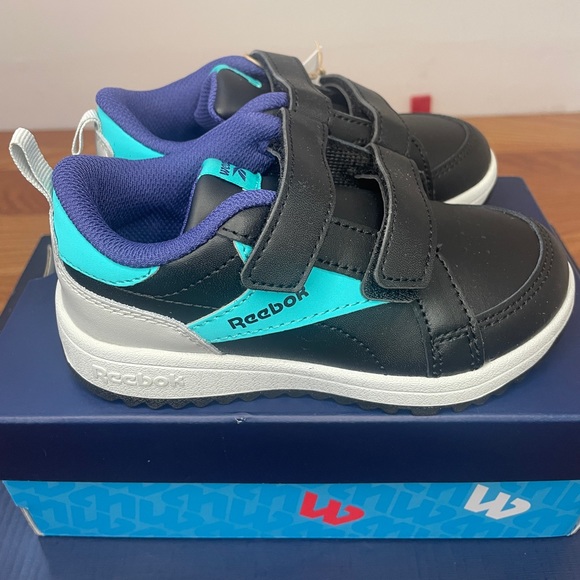 Reebok | Shoes | Weebok Clasp Low Kids | Poshmark